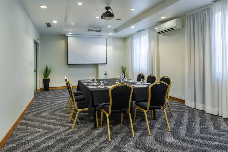 Meetings and Events - Rossio's Meeting Room | Hotel Mundial | PHC ...